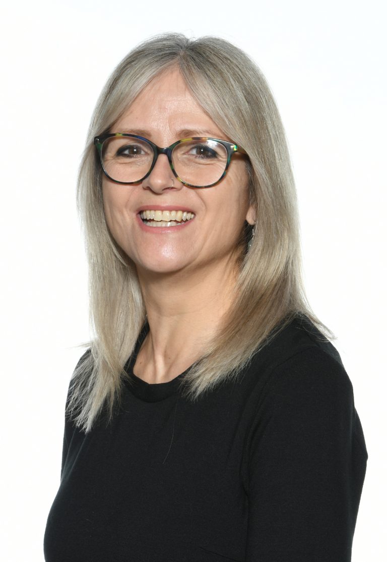 Meet the Staff – Sandhurst Primary School